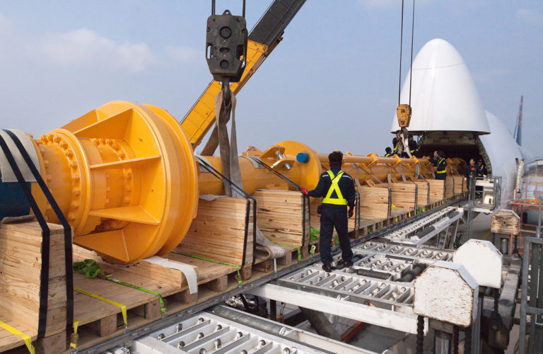 Cargo Services: Special Cargo - Atlas Air